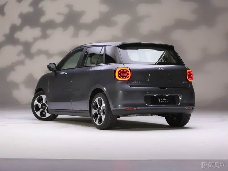 הרכב החשמלי Yiwei 3 הושק במחיר החל מ- 44,800 שקלים - כרגע בסין בלבד - ג ...