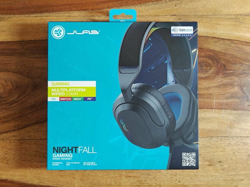 ג׳ירפה סוקרת: אוזניות JLAB Nightfall - גיימינג במחיר משתלם - ג'ירפה
