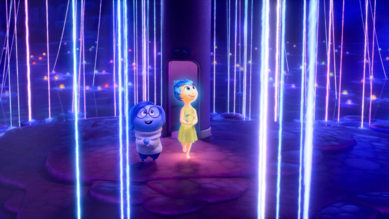 "הקול בראש 2 / Inside Out 2": חיים של מתבגרת - ג'ירפה